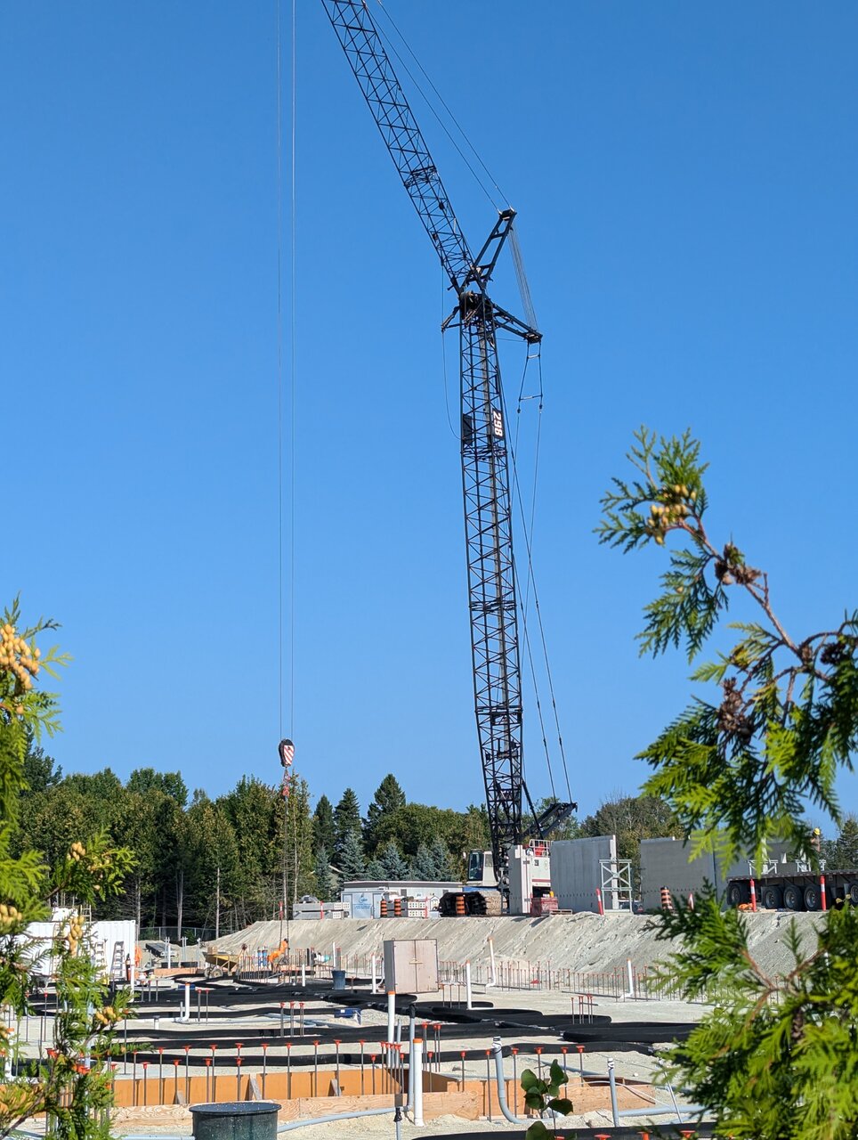 Residences at Silvercreek | 13.35m | 4s | SkyDev | srm Architects | UrbanToronto